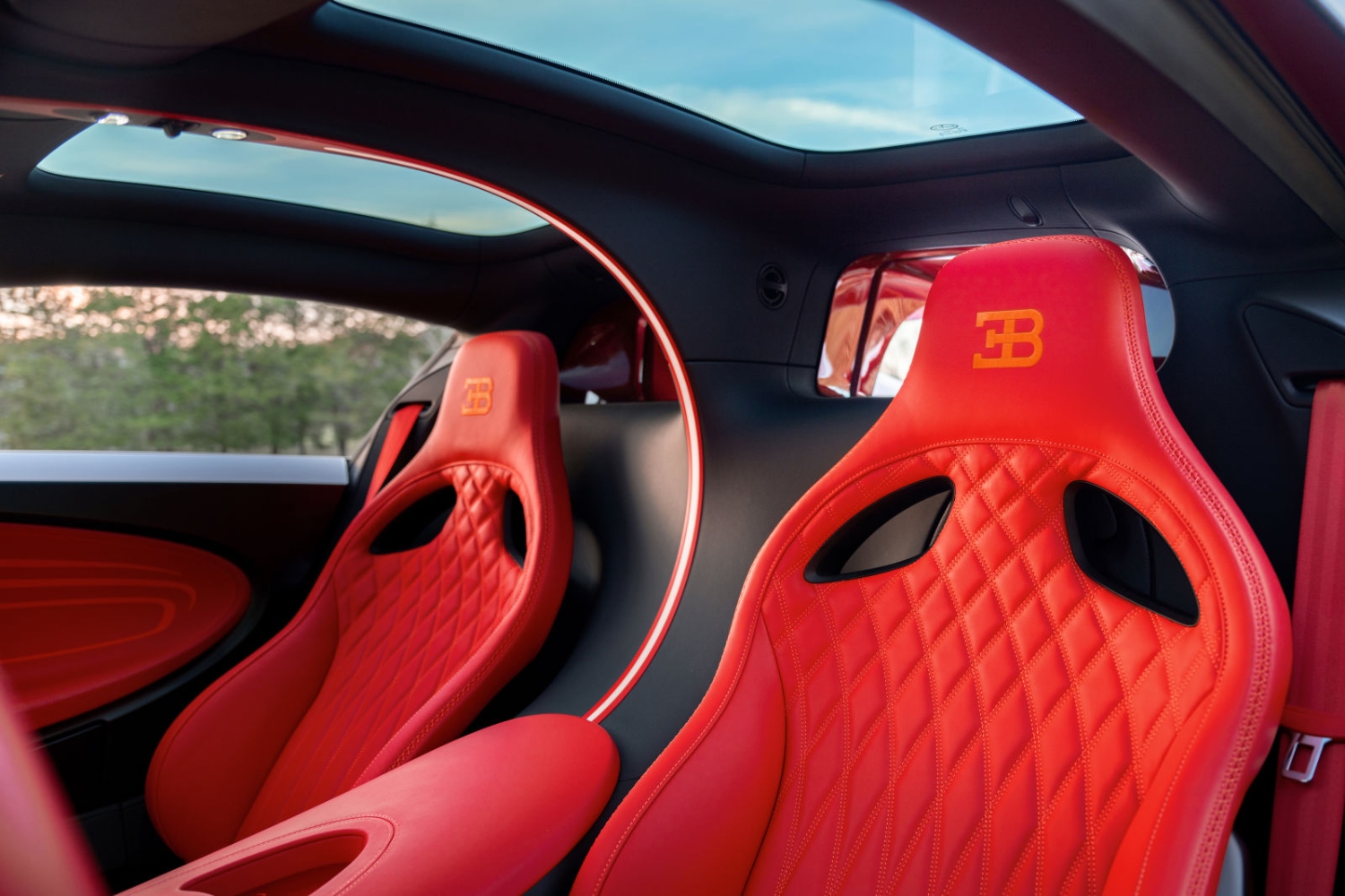 Bugatti revela dois exclusivos Chiron Super Sport com ondas de luz ...