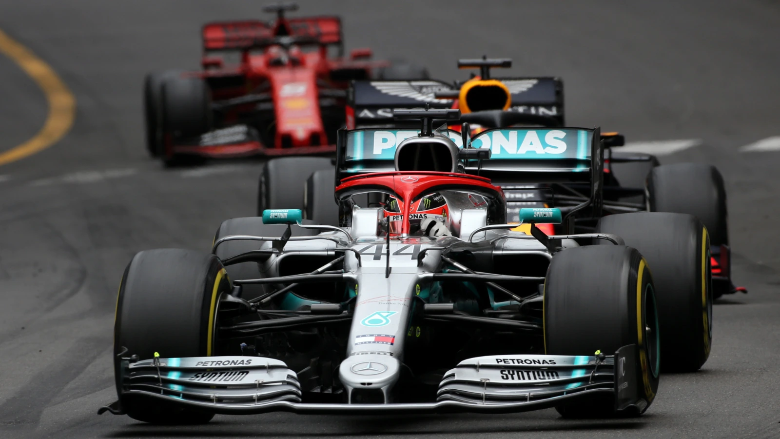 El regalo de despedida de Lewis Hamilton: 3,000 impresiones exclusivas celebran su victoria más ...