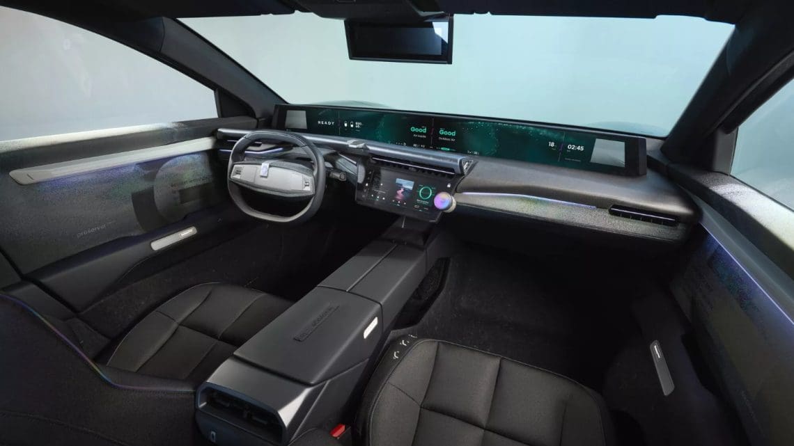 Renault Emblème: the vision of a low-carbon family car.