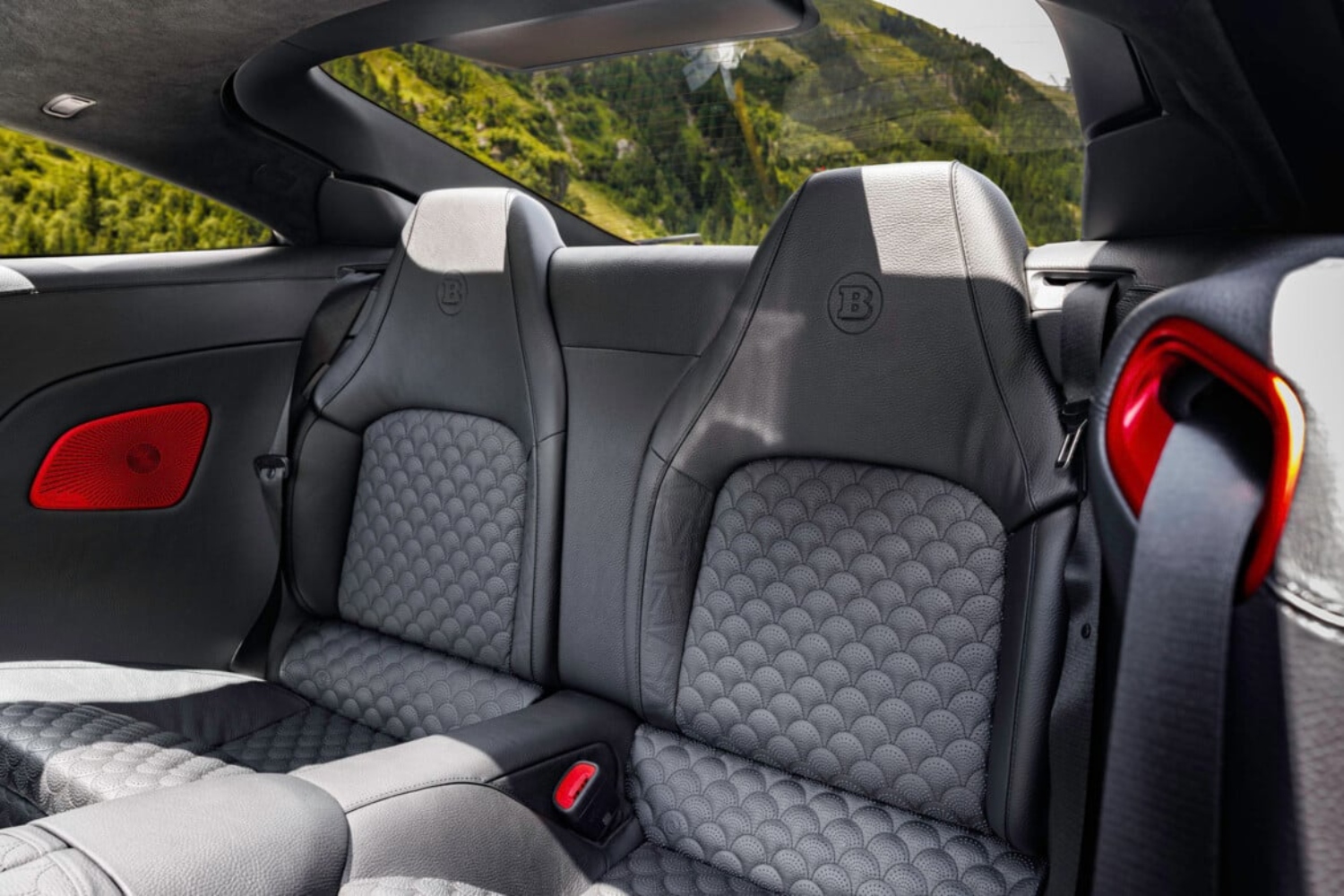 Brabus 100: um superdesportivo radical híbrido plug-in - AutoGear