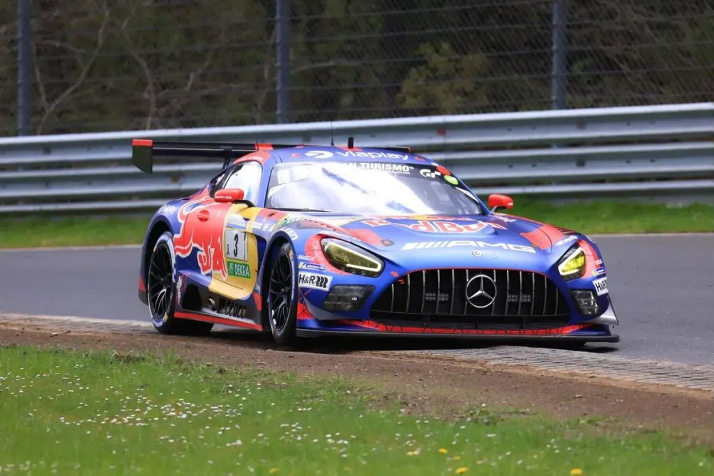 Max Verstappen's dramatic Nurburgring heartbreak: front splitter issue ...