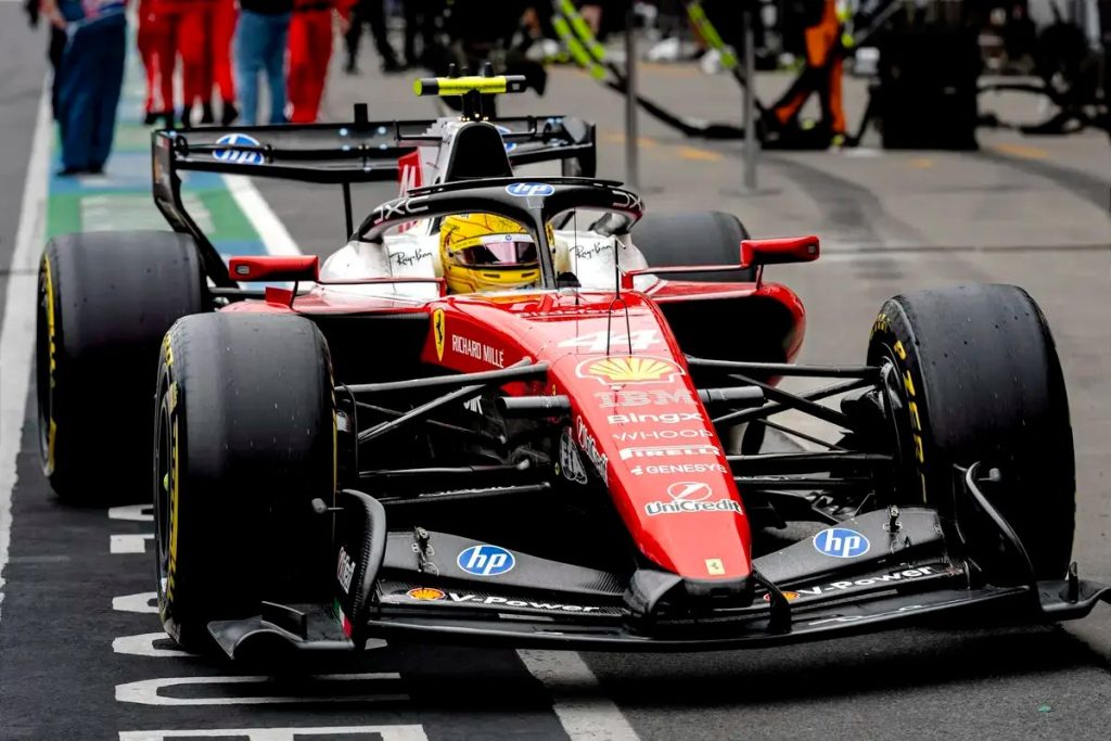 Lewis Hamilton abdica simulador Ferrari: atualização importante