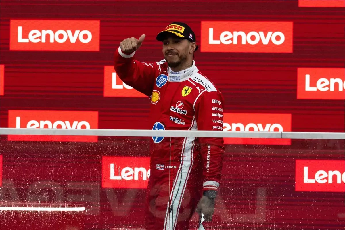 Lewis Hamilton redescobrir-se: atualização sobre o piloto