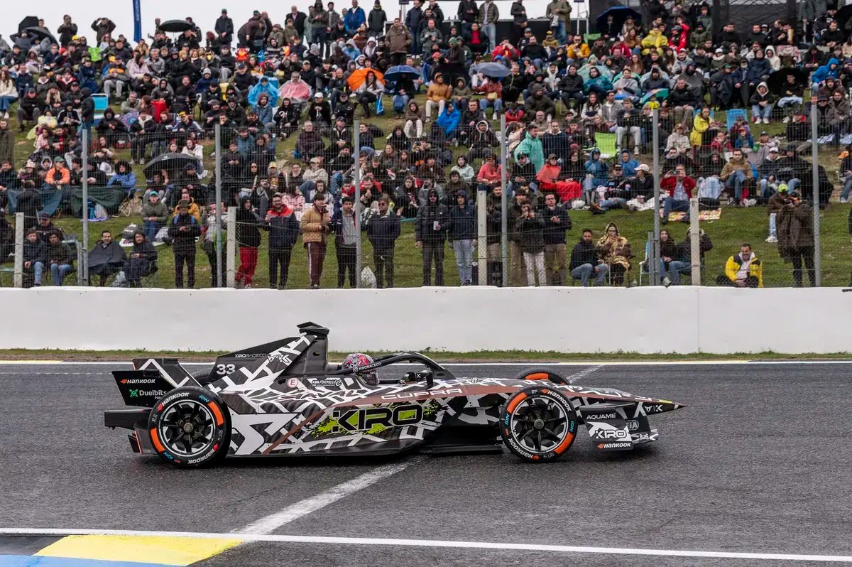 Dan Ticktum reage a segunda repreensão da Cupra Kiro na Fórmula E