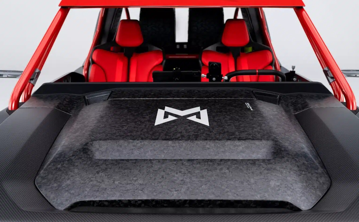 M-Hunter is the new radical all-terrain vehicle from Dongfeng Motor.