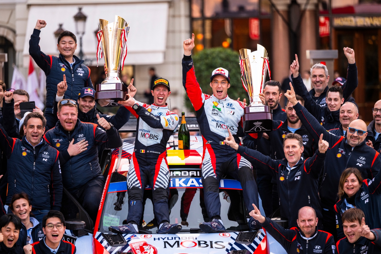 Neuville vence Ogier em “mano a mano” épico no Monte Carlo - AutoGear