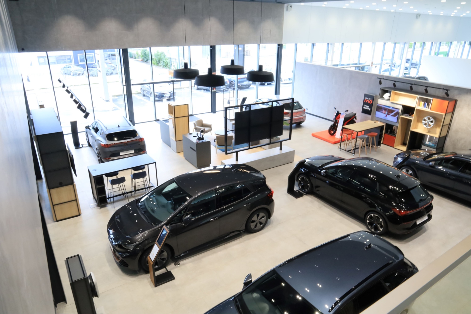 Cupra Garage chega a Vila Real - AutoGear