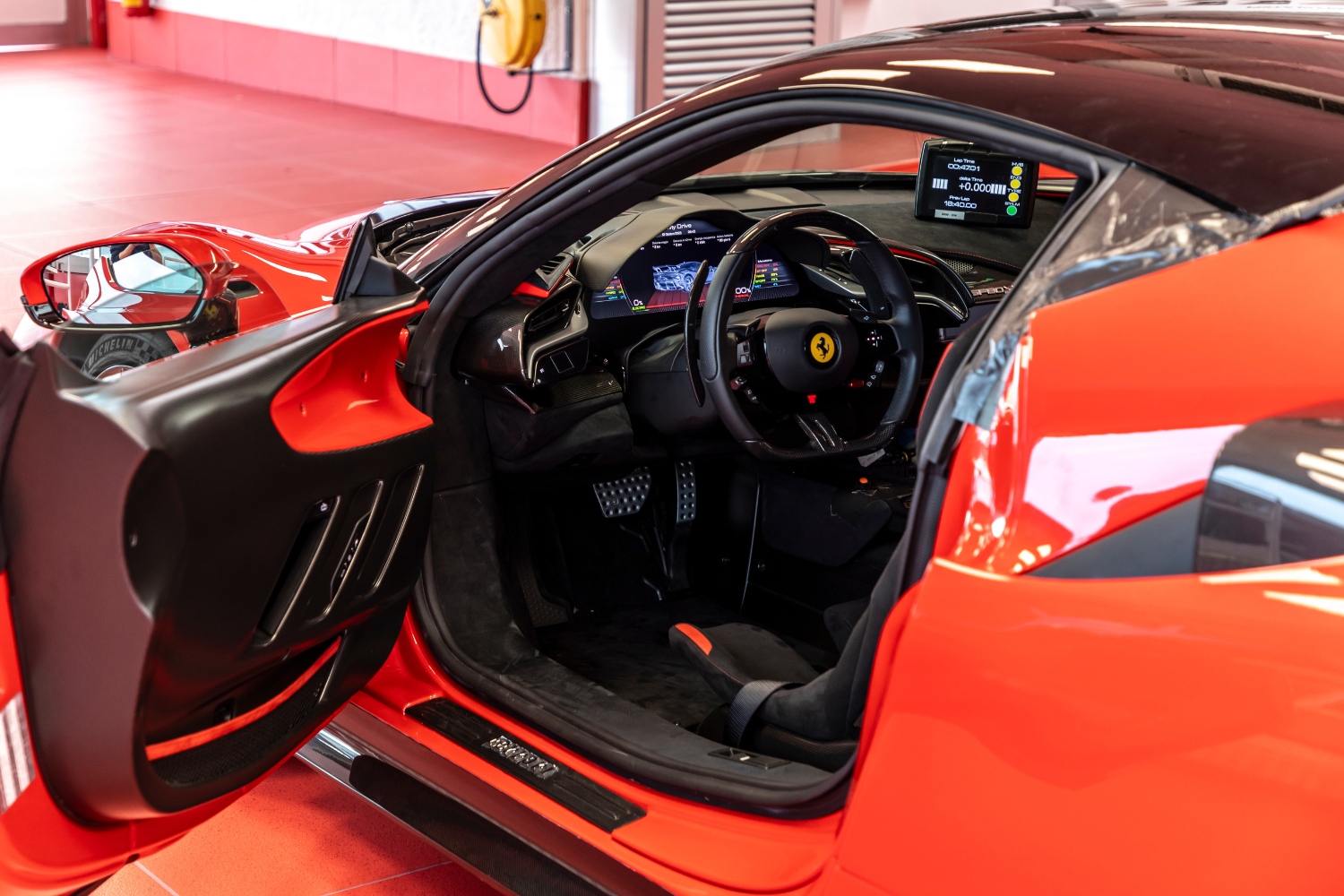 Ferrari SF90 XX Stradale alcança novo recorde em Fiorano - AutoGear