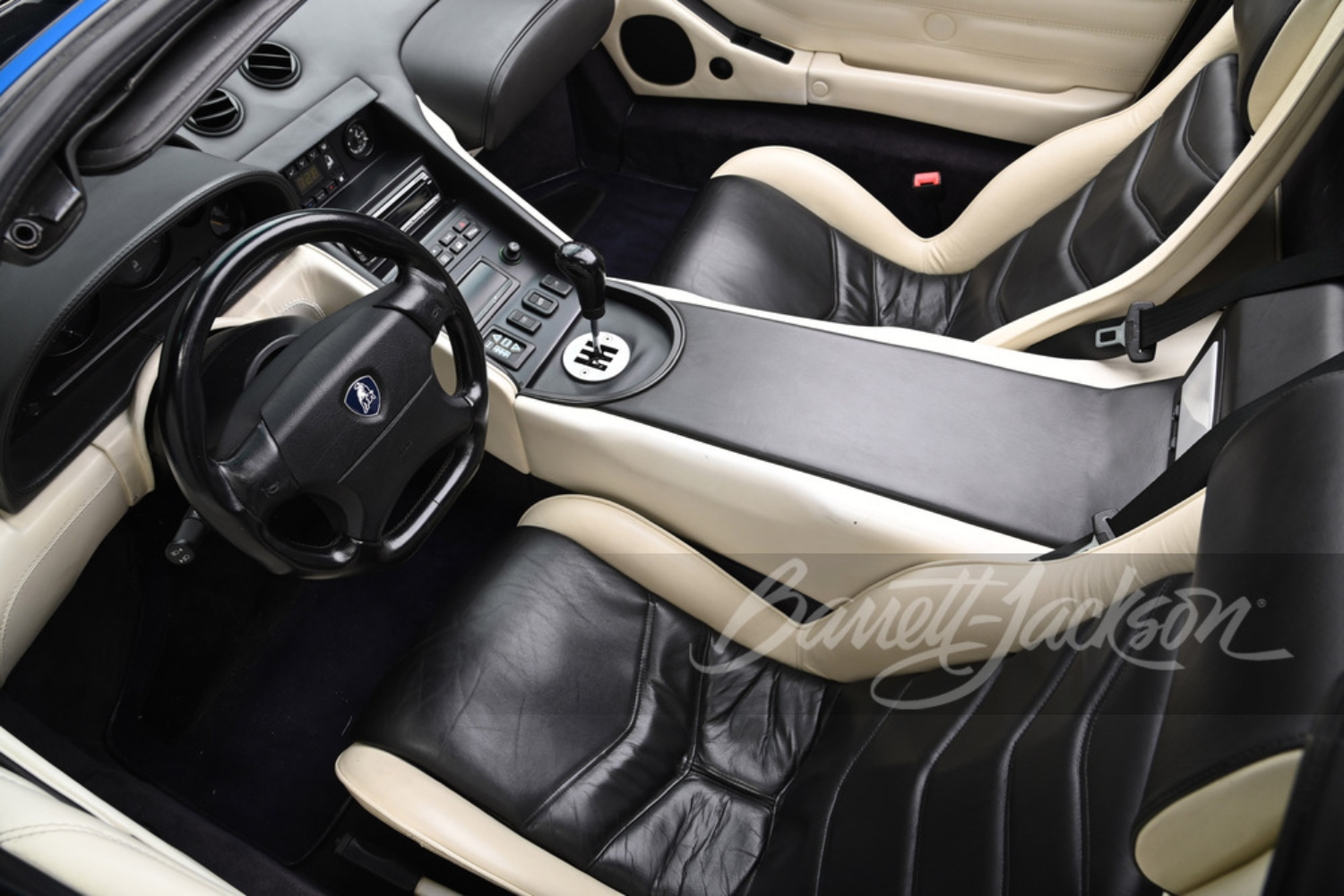 Lamborghini Diablo VT Roadster owned by Donald Trump sold for a record ...