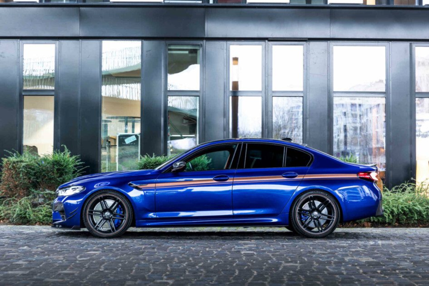 Manhart apresenta o MH5 900: um BMW M5 com 928 cv - AutoGear