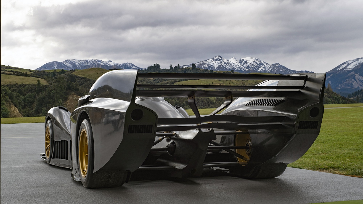 Rodin Fzero: “batmobile” para pistas é um híbrido com quase 1200 cv ...